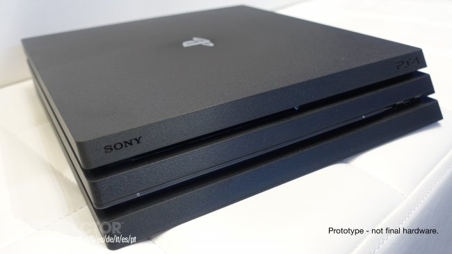 Erste echte Bilder der PS4 Pro anschauen - - Gamereactor