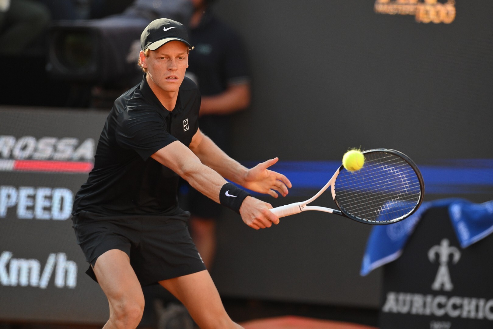 Jannik Sinner AUS dem Roland Garros nach einer umstrittenen ...