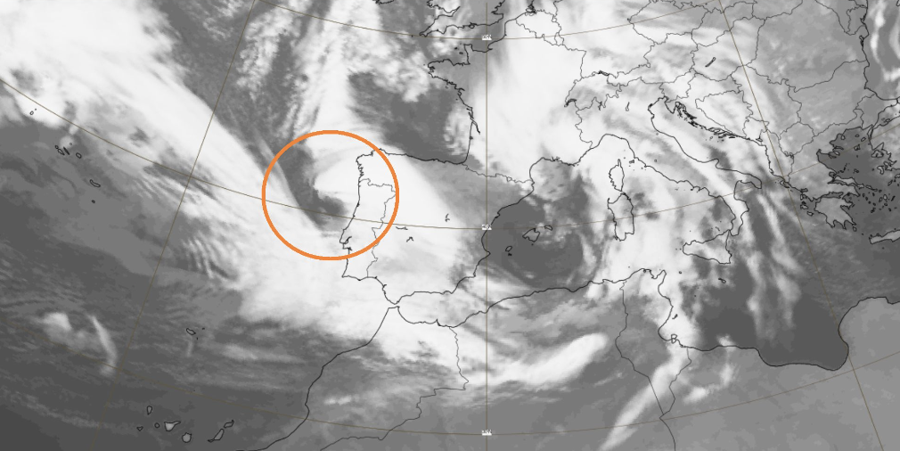 Sturm Kristin schaltet in Portugal den Strom auf 800.000 Kräfte ab und ...