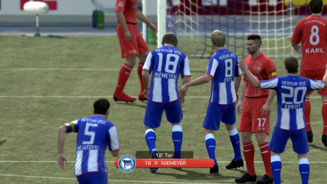 FIFA 12 enthront die Konkurrenz